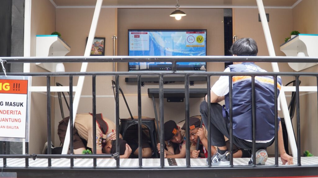 BPBD DKI Edukasi Mitigasi Gempa Lewat Mobil Simulator di Saka Fest DKI ...